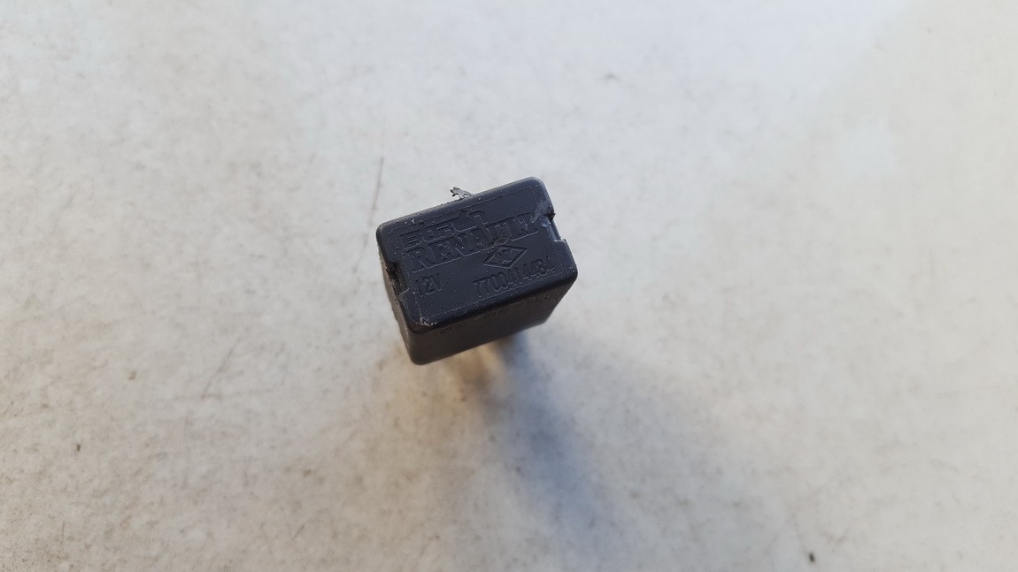 7700414484 Renault Laguna 2001 Relay module | EuroImpex