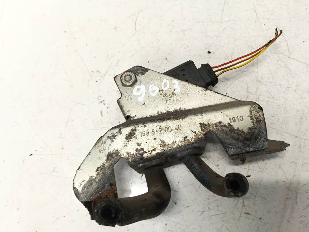 a1695420040 used DPF Pressure Sensor (DPF Exhaust Differential Pressure ...