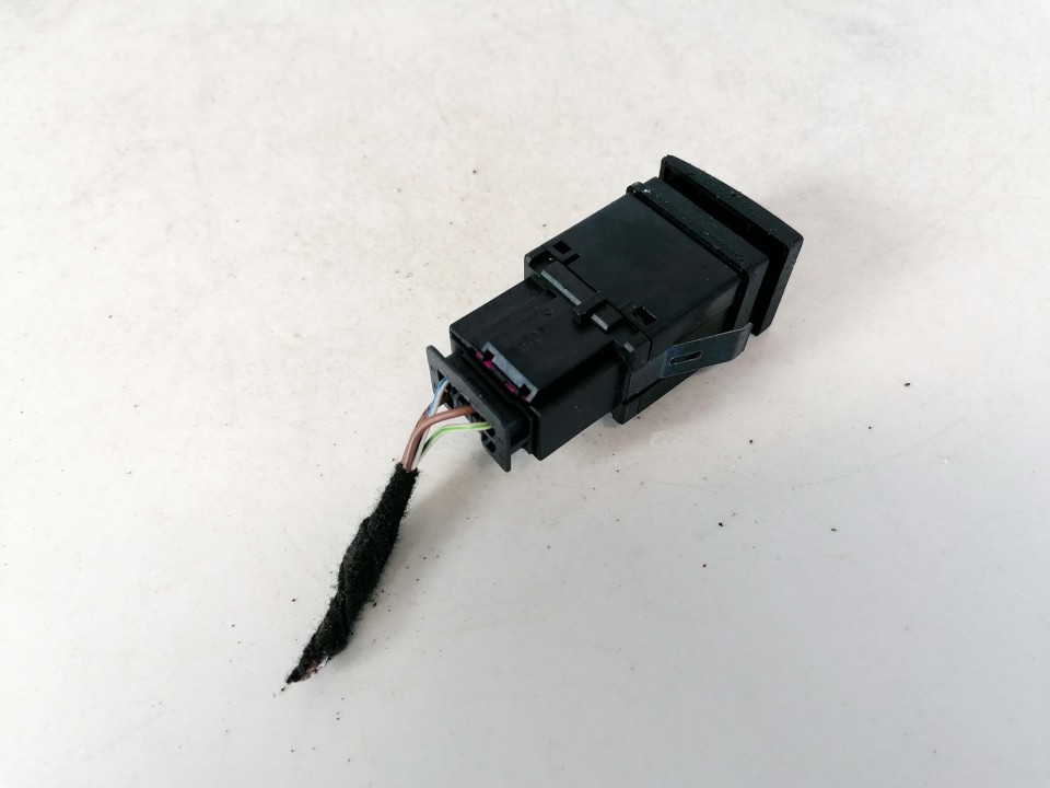 6q0953235a used Hazard switch Volkswagen Polo 2007 1.4L 5EUR ...