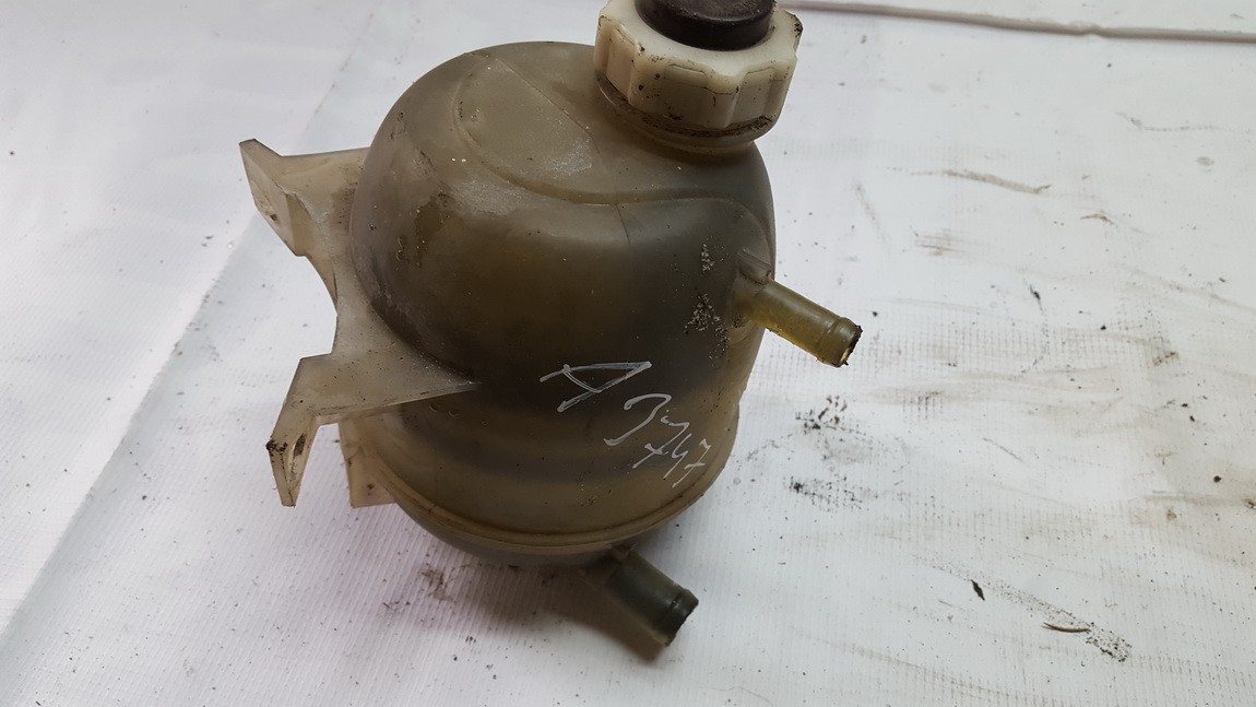 7700839184 USED Expansion Tank coolant (RADIATOR EXPANSION TANK BOTTLE ...