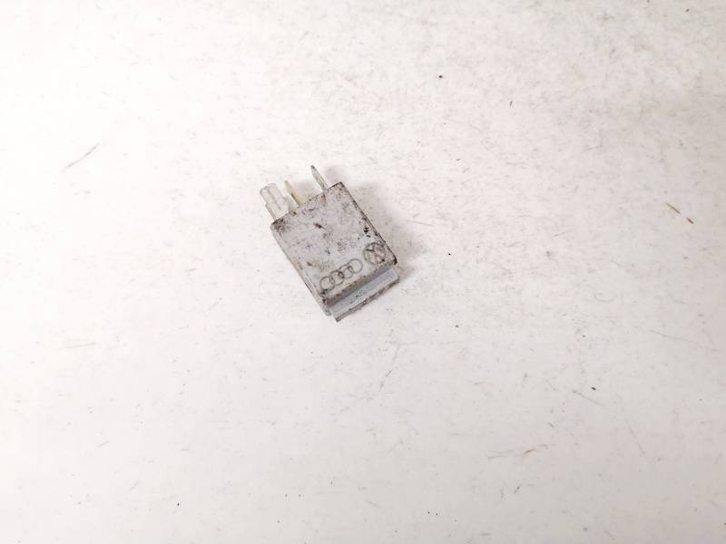 1K0951253 0332011100 Relay module Volkswagen Transporter 2003 2.0L ...