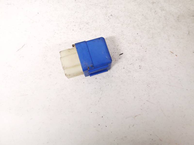 2523079981 used Relay module Nissan Almera 1995 1.4L - EIS01783195 ...