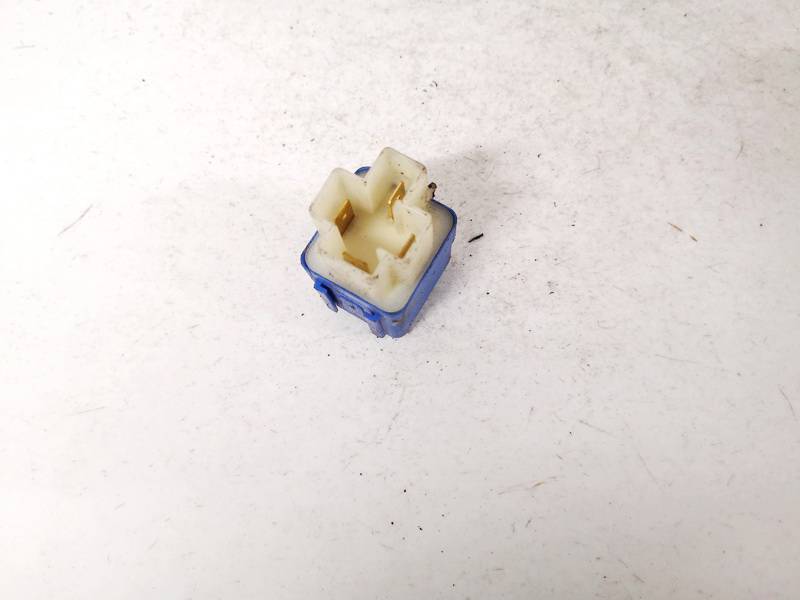2523079981 used Relay module Nissan Almera 1995 1.4L - EIS01783197 ...