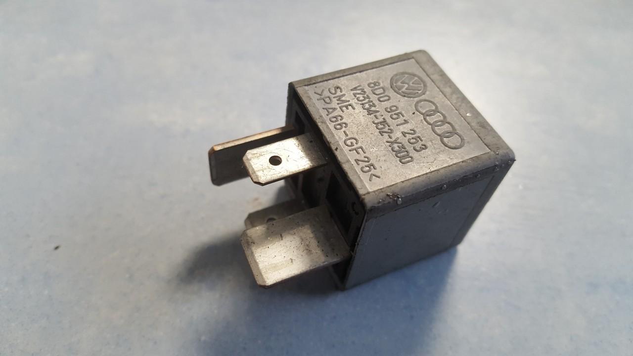 8D0951253 USED Relay module Volkswagen Passat 2001 2.8L - EIS00653205 ...