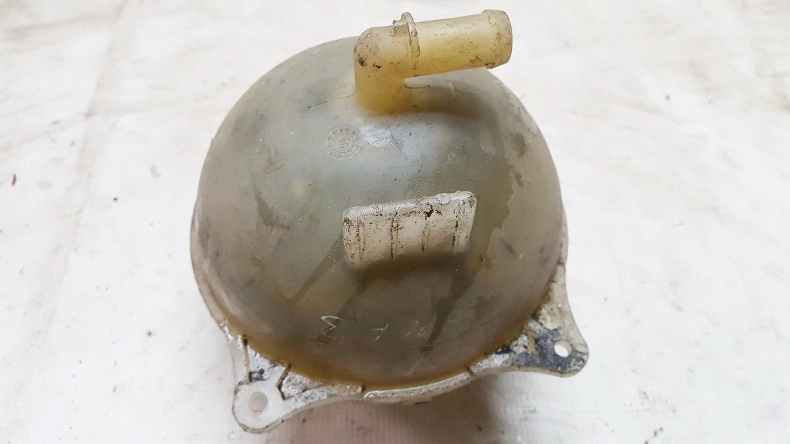 1h0121407 used Expansion Tank coolant (RADIATOR EXPANSION TANK BOTTLE ...