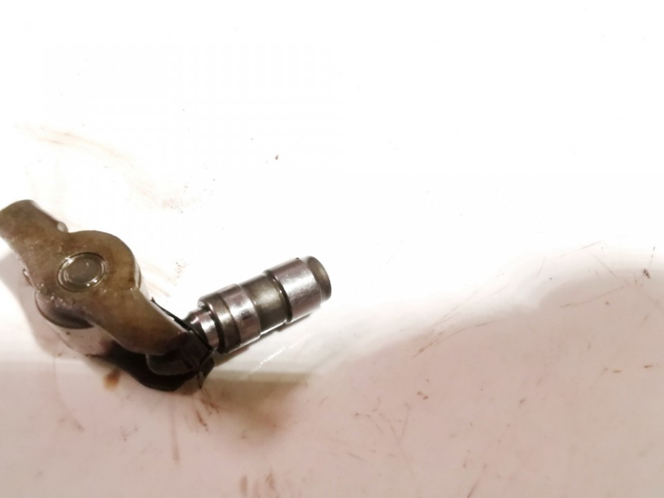 used Rocker Arm, valve train Volkswagen Polo 2007 1.2L - EIS01393306 ...
