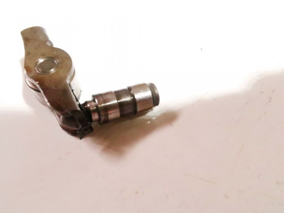 used Rocker Arm, valve train Volkswagen Polo 2007 1.2L - EIS01393307 ...