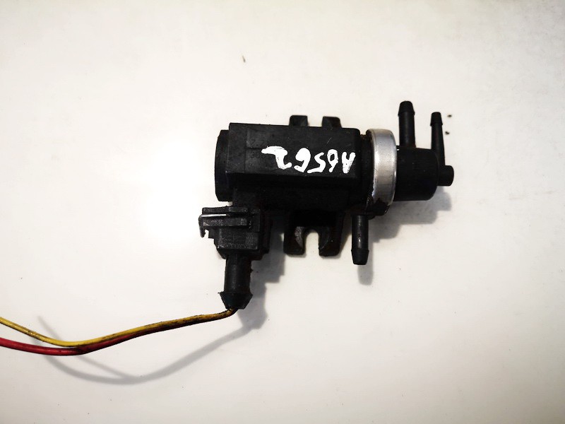 30618057 used Electrical selenoid (Electromagnetic solenoid) Volvo V40 ...
