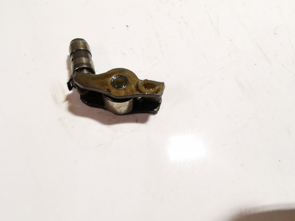 used Rocker Arm, valve train Volkswagen Polo 2007 1.2L - EIS01393323 ...