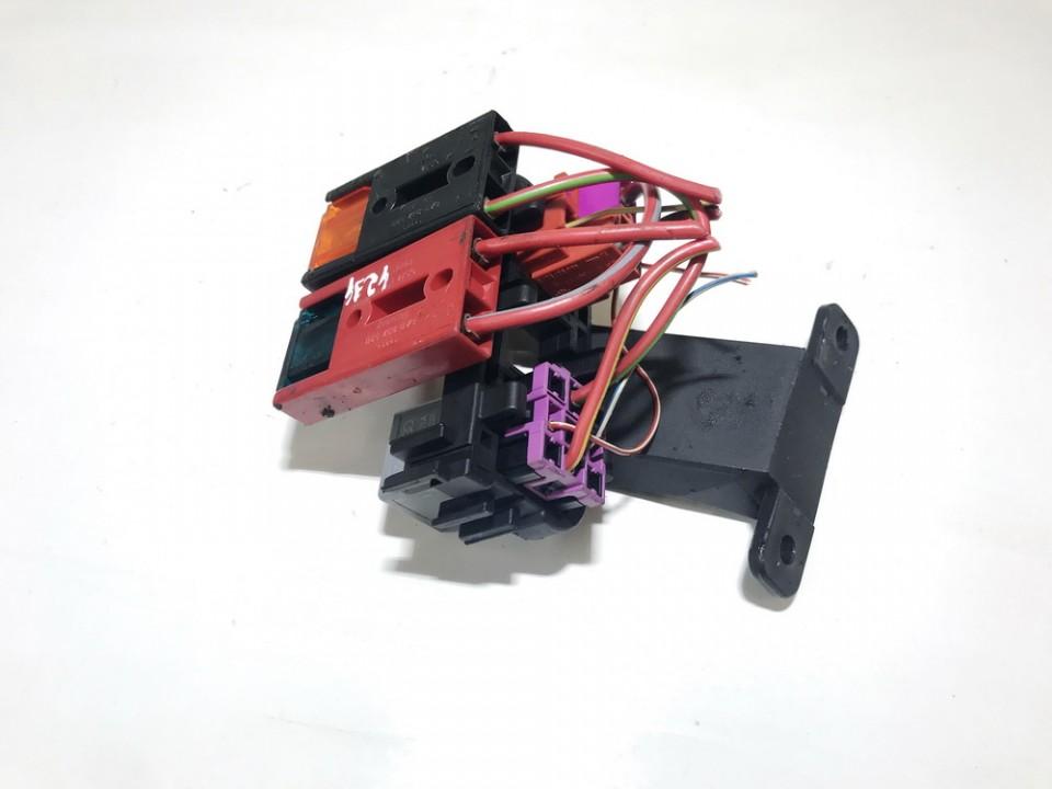4b1937503 8a0937530 Fuse box Volkswagen Passat 2001 1.9L 7EUR ...