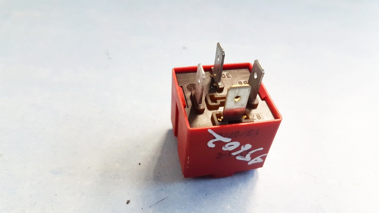 24438887 USED Relay module Opel Corsa 2007 1.2L - EIS00953397 | Used ...