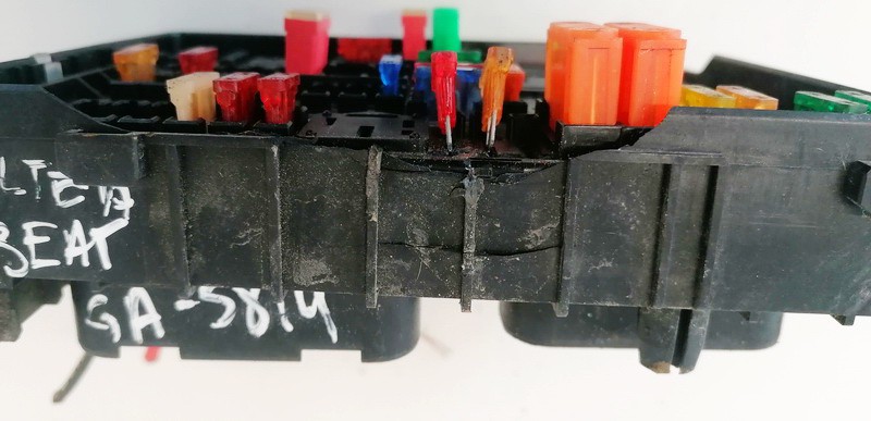 1K0937124K USED Fuse box Volkswagen Caddy 2005 1.9L - EIS01043410 ...
