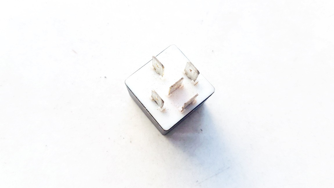 12v2503501 12v/25-03.501 Relay module Peugeot 406 1998 - EIS00893412 ...