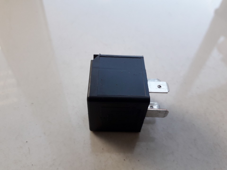 8K0951253 USED Relay module Audi A6 2009 2.0L - EIS00693418 | Used Auto ...