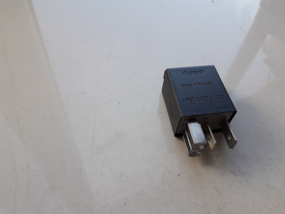 7M0951253C USED Relay module Audi A6 2009 2.0L - EIS00693420 | Used ...