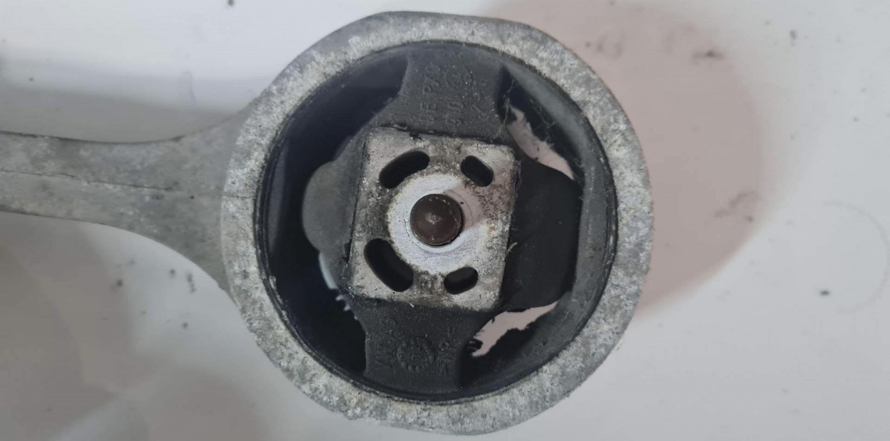 8z0199851j used Engine Mounting and Transmission Mount (Engine support ...