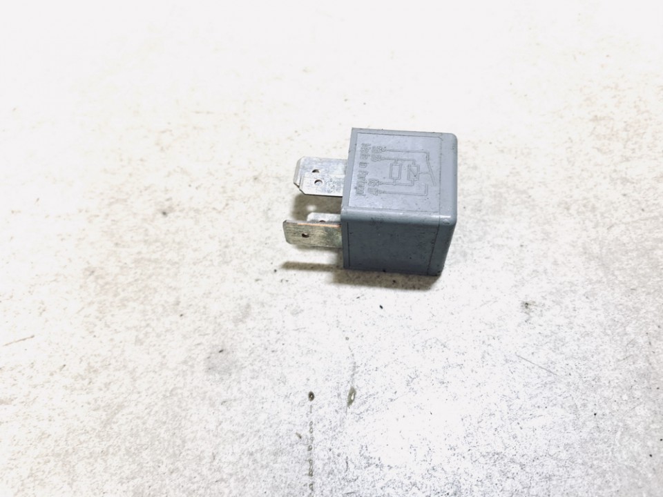 191937503 v23134j52x228 Relay module Skoda Fabia 2001 1.4L ...