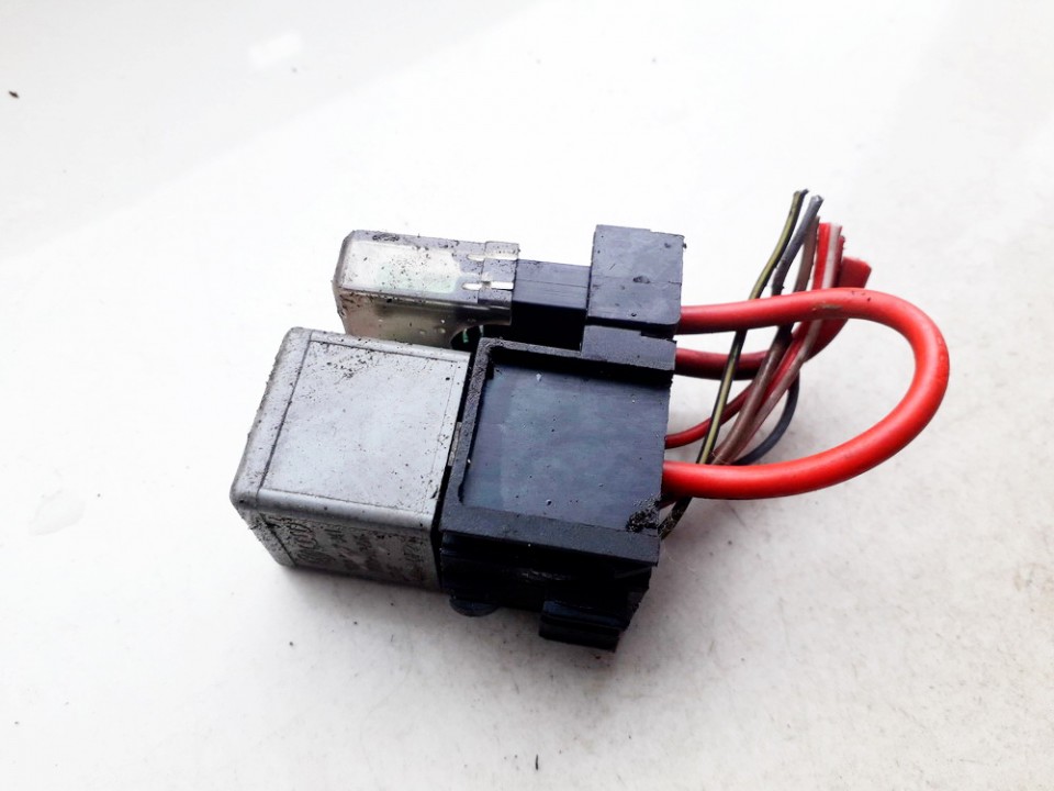 191927841 USED Relay module Volkswagen Golf 2000 - EIS00790349 | Used ...