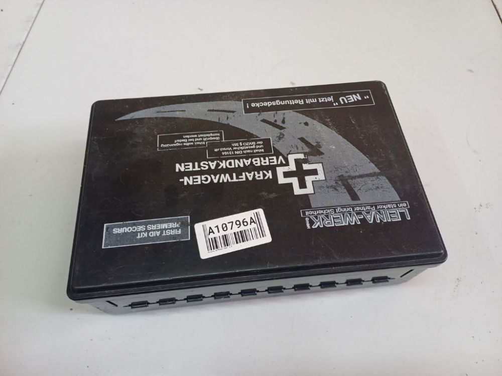 Subaru Outback 2001 First Aid Kit | EuroImpex