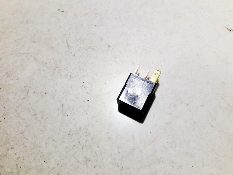 ACM33221M19 Mazda 5 2006 Relay module | EuroImpex