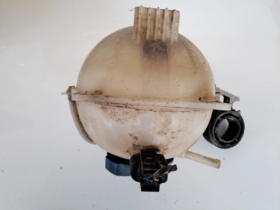 6q0121407 used Expansion Tank coolant (RADIATOR EXPANSION TANK BOTTLE ...