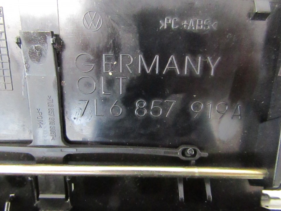 7L6857919A 7L6 857 919A Glove Box Assembly Volkswagen Touareg 2005 2.5L ...