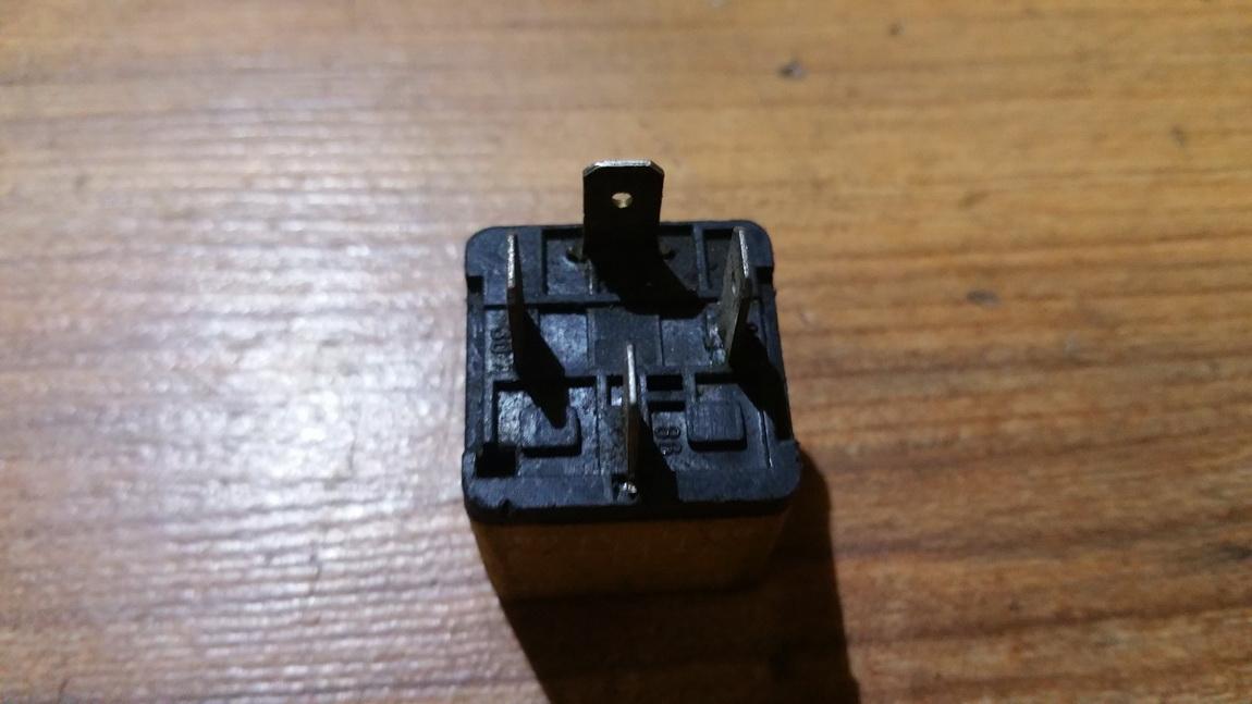 81ag14n089ca 4ra00351049, 4ra003510-49 Relay module Ford Sierra 1990 2 ...