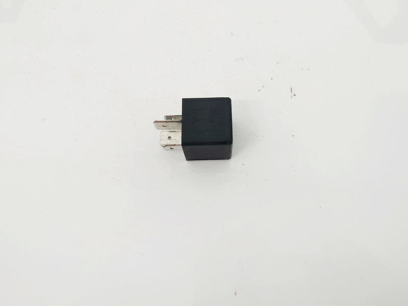 9441158 v23134-j52-x346 Relay module Volvo S80 2000 2.9L - EIS01443861 ...
