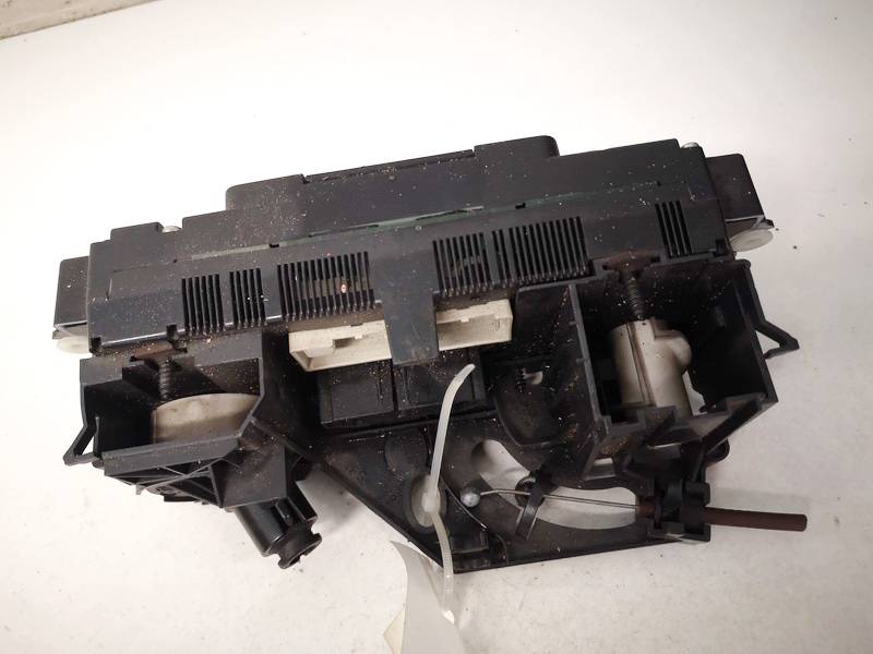1t2819045b used Climate Control Panel (heater control switches ...