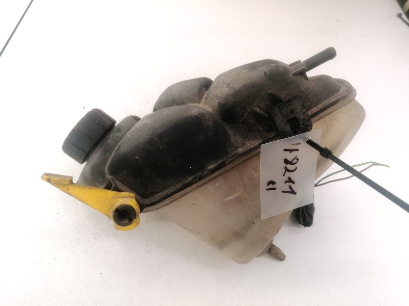 1685000249 USED Expansion Tank coolant (RADIATOR EXPANSION TANK BOTTLE ...