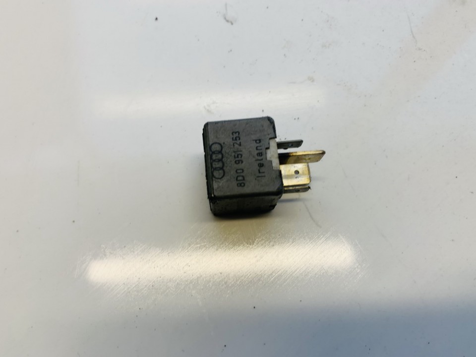 8d0951253 used Relay module Audi A4 1997 1.9L - EIS01293946 | Used Auto ...
