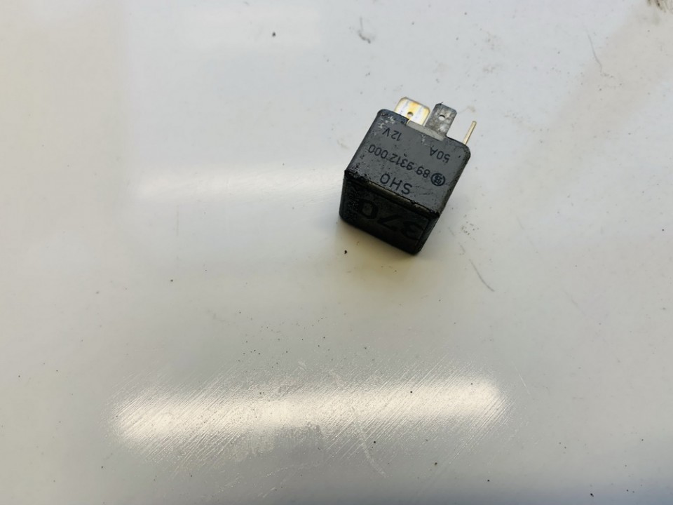 8d0951253 used Relay module Audi A4 1997 1.9L - EIS01293946 | Used Auto ...
