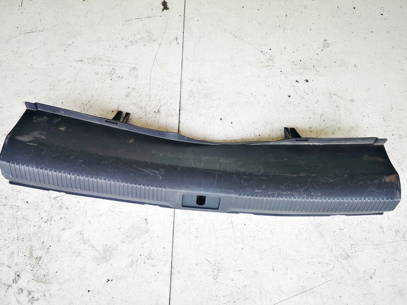 8k5863471 used Metal Boot Lip Cover Audi A4 2008 - EIS01143990 | Used ...