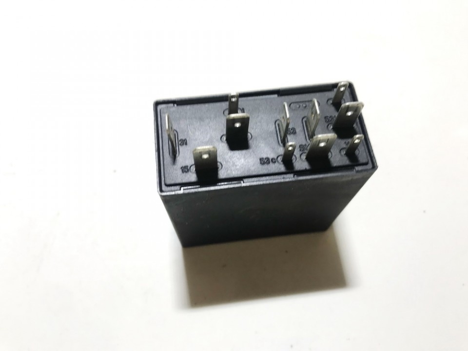 4b0955531a 72wa401, 377 Relay module Volkswagen Golf 1998 1.4L 4EUR ...