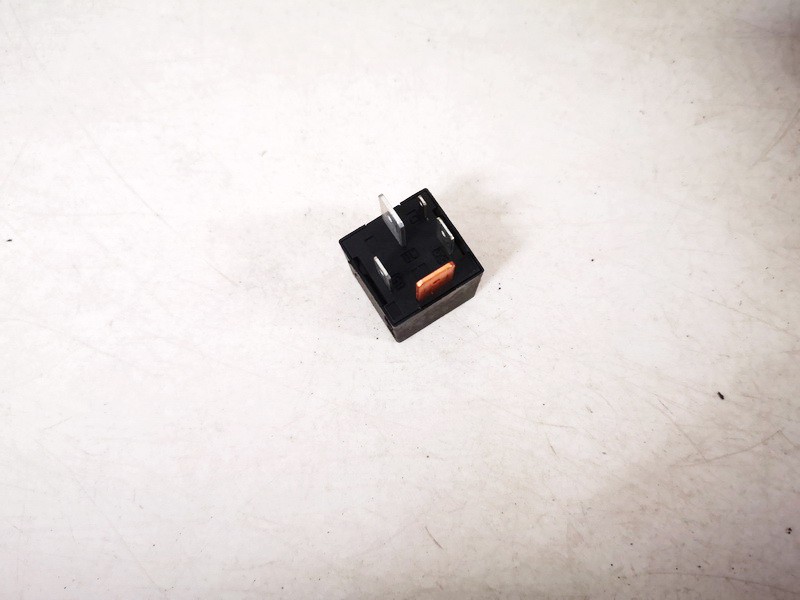 3d0951253a used Relay module Skoda Octavia 2004 1.9L - EIS01274109 ...