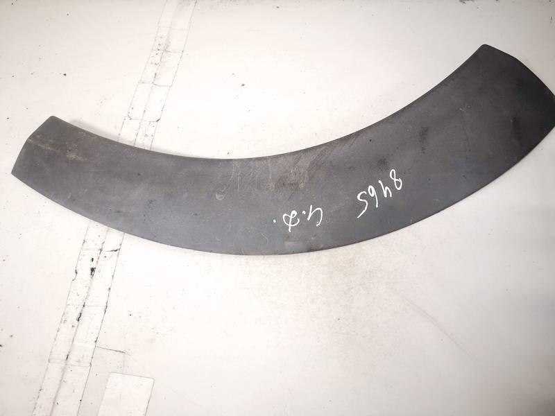 dfk100500 used Right Rear Wheel Arch (fender) Trim Land-Rover ...
