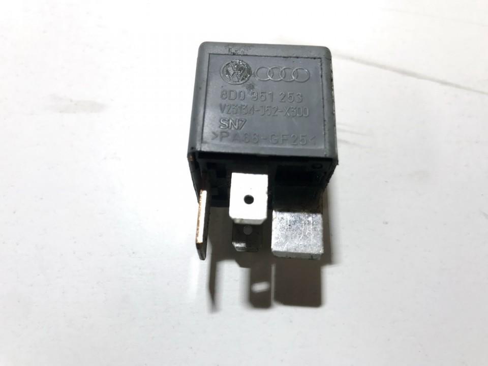 8d0951253 v23134-j52-x300, sn7, 370 Relay module Volkswagen Passat 2004 ...