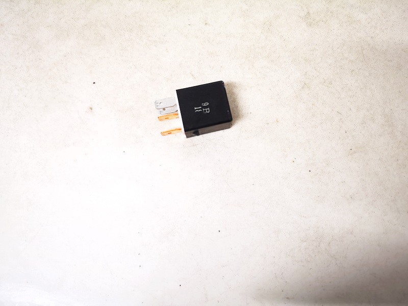 90987-02012 90987-02012, 156700-0870 Relay module Toyota Yaris 2001 1 ...