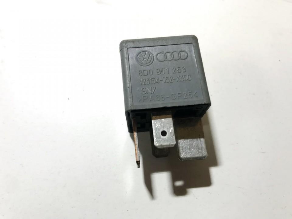 8d0951253 v23134-j52-x300, sn7, 370 Relay module Volkswagen Passat 2004 ...
