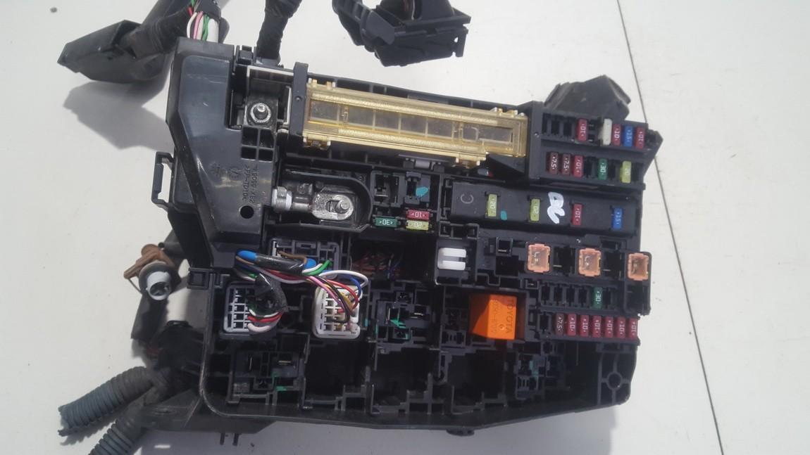 7233r0a1 used Fuse box Toyota Auris 2008 2.0L - EIS00660417 | Used Auto ...