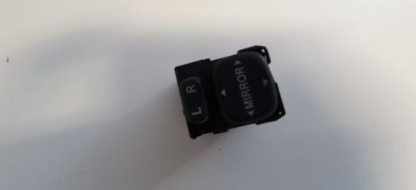 183574 used Wing mirror control switch (Exterior Mirror Switch) Toyota ...