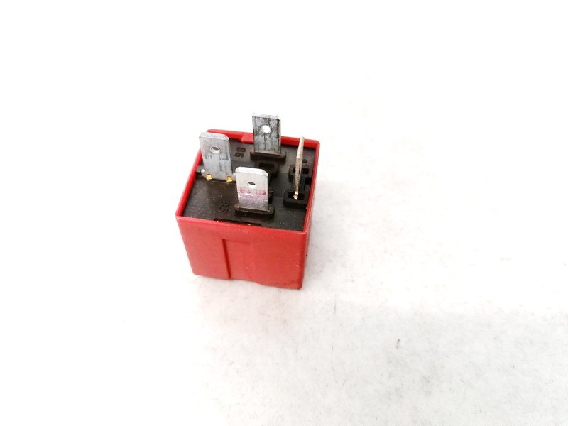 24438887 819 Relay module Opel Vectra 2002 2.2L - EIS01074222 | Used ...