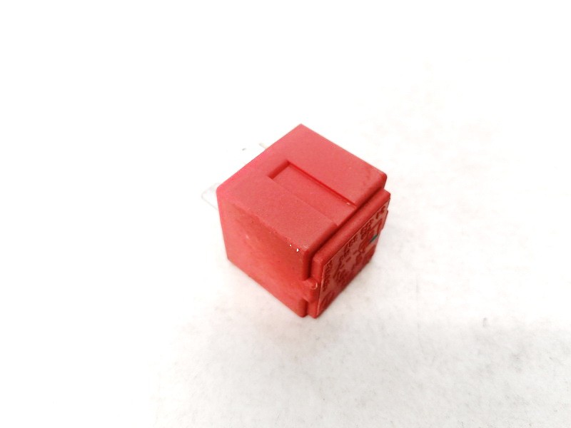 24438887 819 Relay module Opel Vectra 2002 2.2L - EIS01074222 | Used ...
