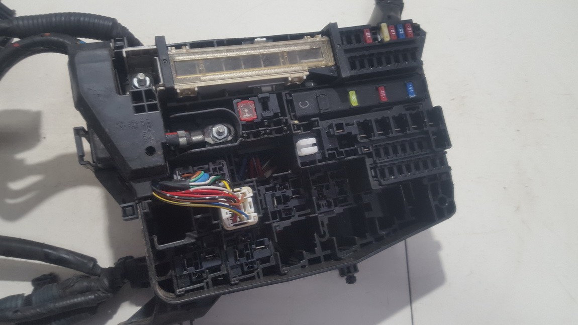 9099xa1 9099-xa1 Fuse box Toyota Auris 2007 1.6L - EIS00680426 | Used ...