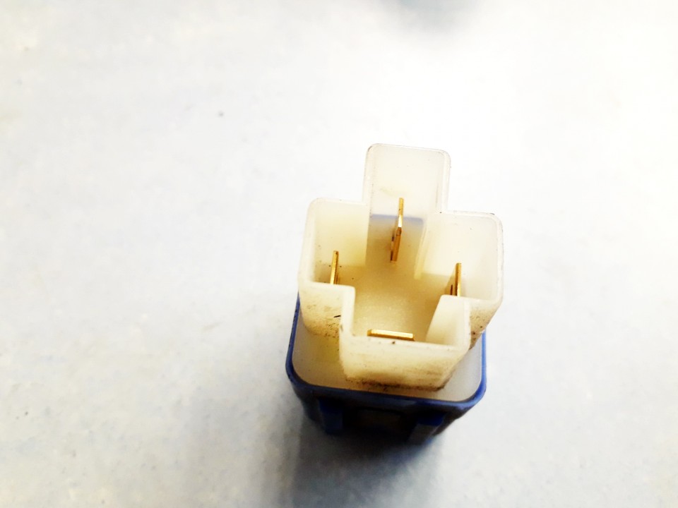 2523079981 USED Relay module Nissan Almera 1997 1.6L - EIS00934288 ...