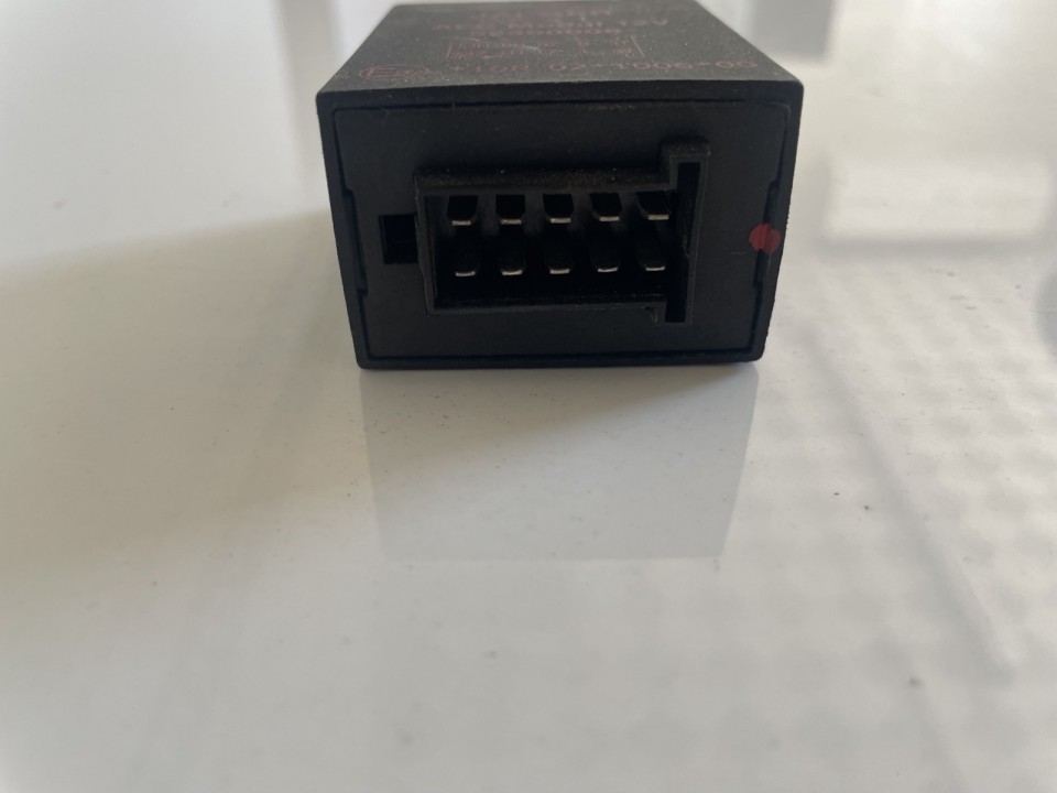 52400006 10r02100600 Tow bars relay (Trailer Module) Volkswagen Golf ...