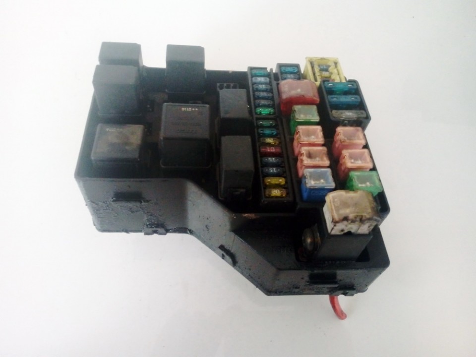 used used Fuse box Volvo V40 2001 1.9L - EIS00874418 | Used Auto Parts Shop