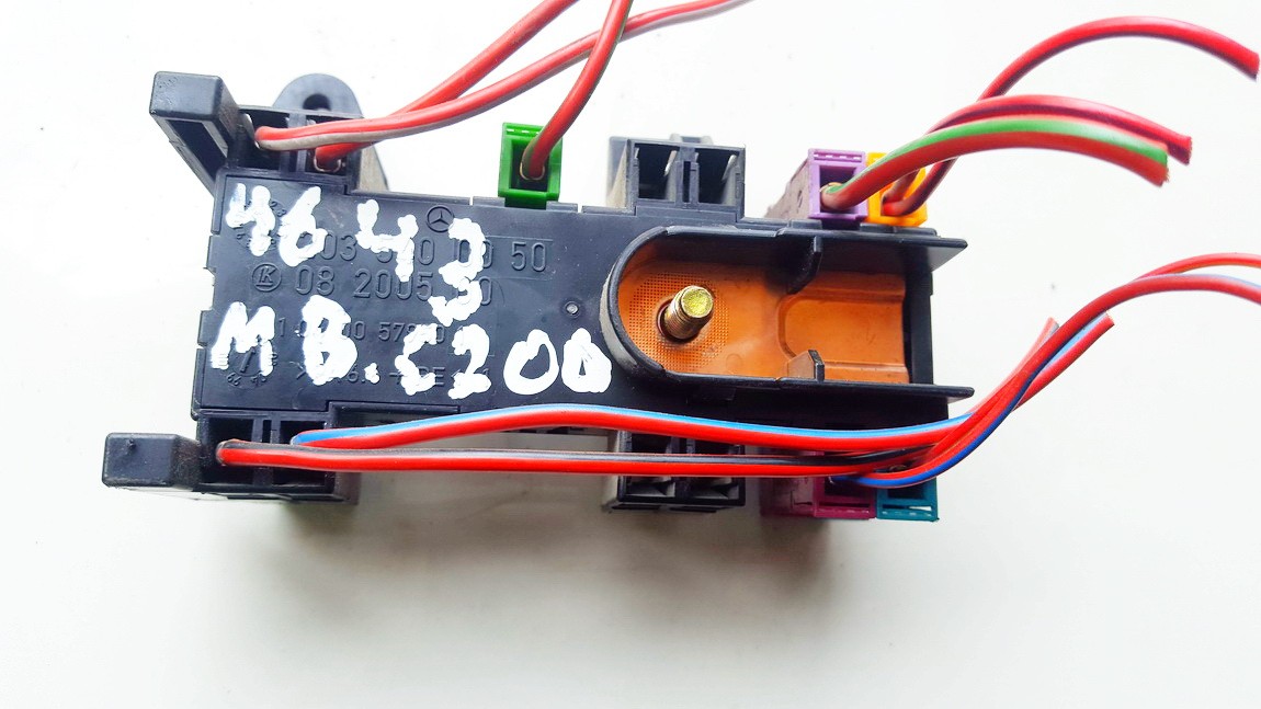 2035400050 Mercedes-Benz C-CLASS 2002 Fuse box | EuroImpex
