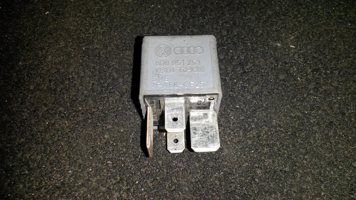 8d0951253 v23134-j52-x300 Relay module Volkswagen Golf 1999 1.8L ...