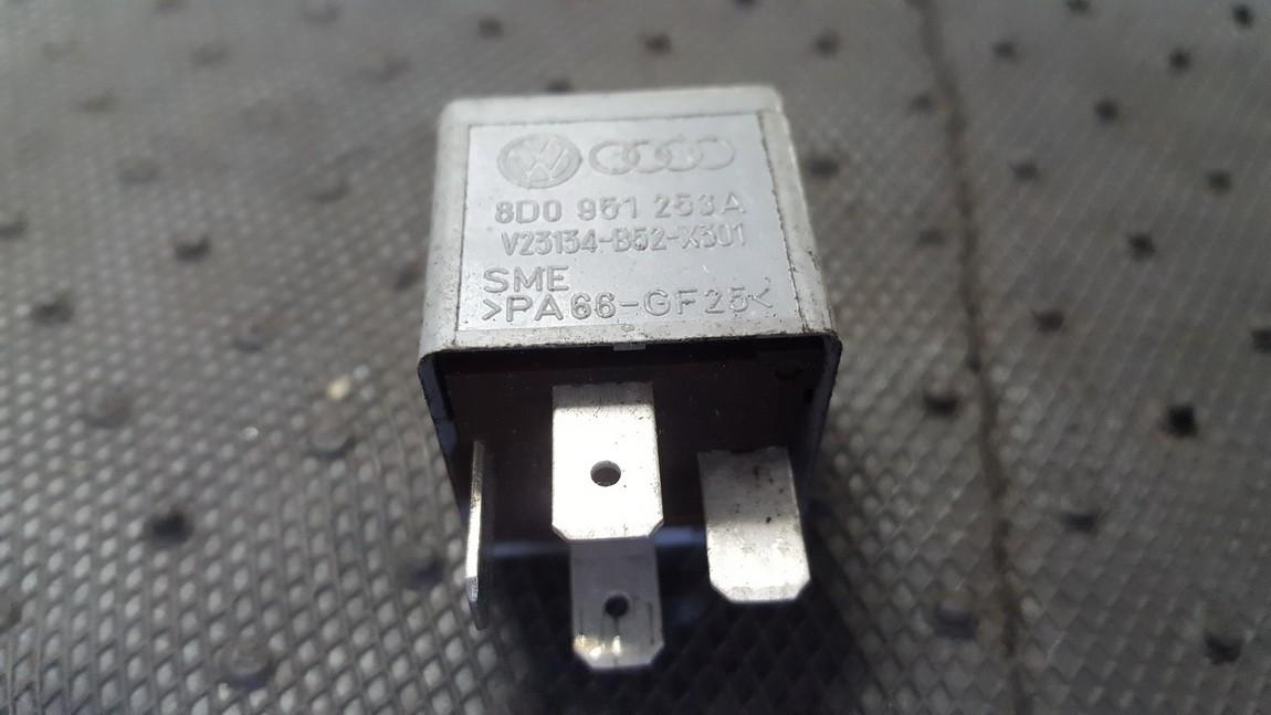 8D0951253A V23134-B52-X301 Relay module Audi A6 2006 - EIS00234464 ...